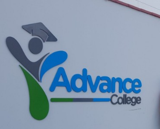 Colegio Advance College en Victor Larco Herrera | Opiniones y Costos 2025